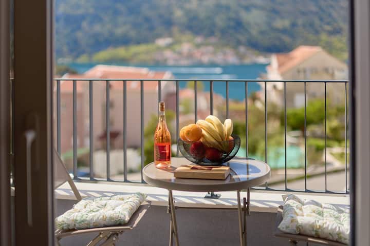 Emera Luxury Suite By Mn Property - Kotor
