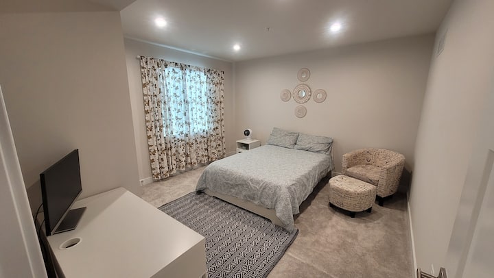Cozy Basement W/ Private Bed, Bath And Living Room - Columbia, MD