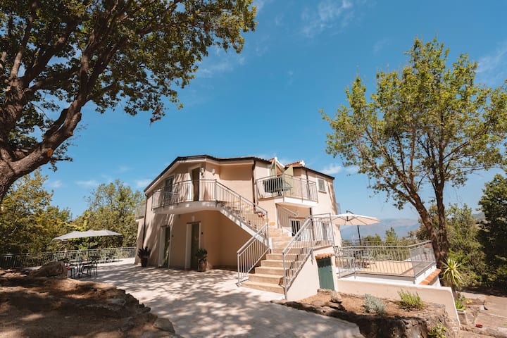 Una Splendida Dimora Immersa Nel Verde - San Nicola Arcella