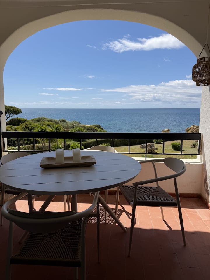 Clifftop Vila Areia | 3br, Beachfront, Pool, Bbq - Armação de Pêra