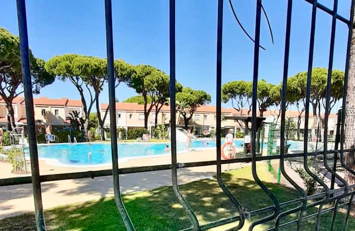 Coqueto Adosado A Pie De Playa En Urb. Con Piscina - Chiclana de la Frontera