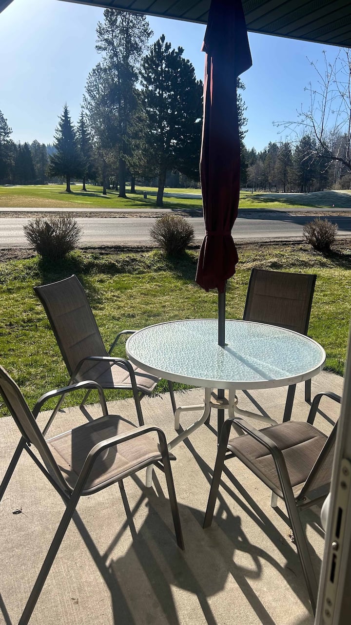 Davis Beach Getaway! Pet Friendly & Beach Access! - McCall, ID