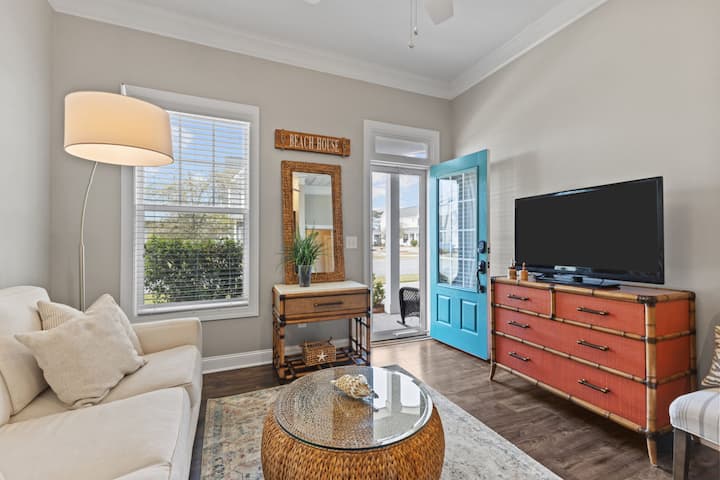 Pelican’s Perch | Cozy Beaufort Getaway - Beaufort, NC