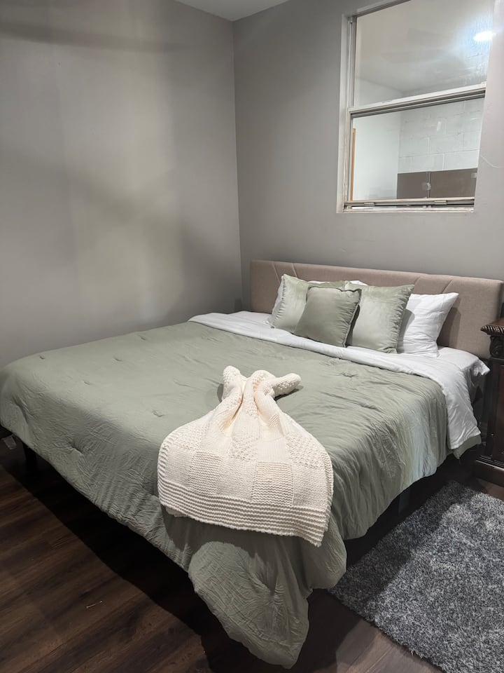 Farm Apartment Close To Downtown - Canton, GA