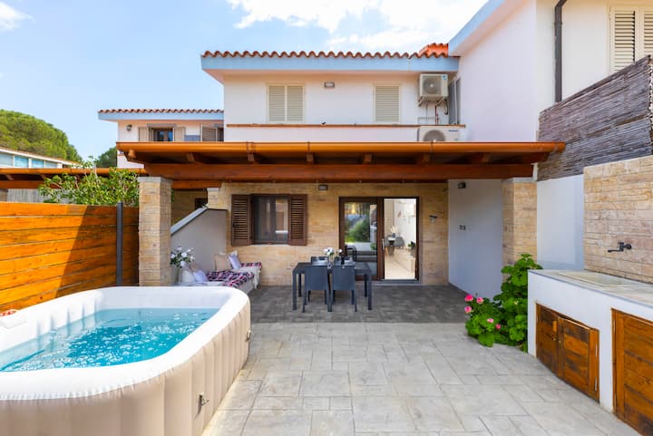 [Jacuzzi & Giardino] •200mt Spiaggia San Giovanni• - Posada