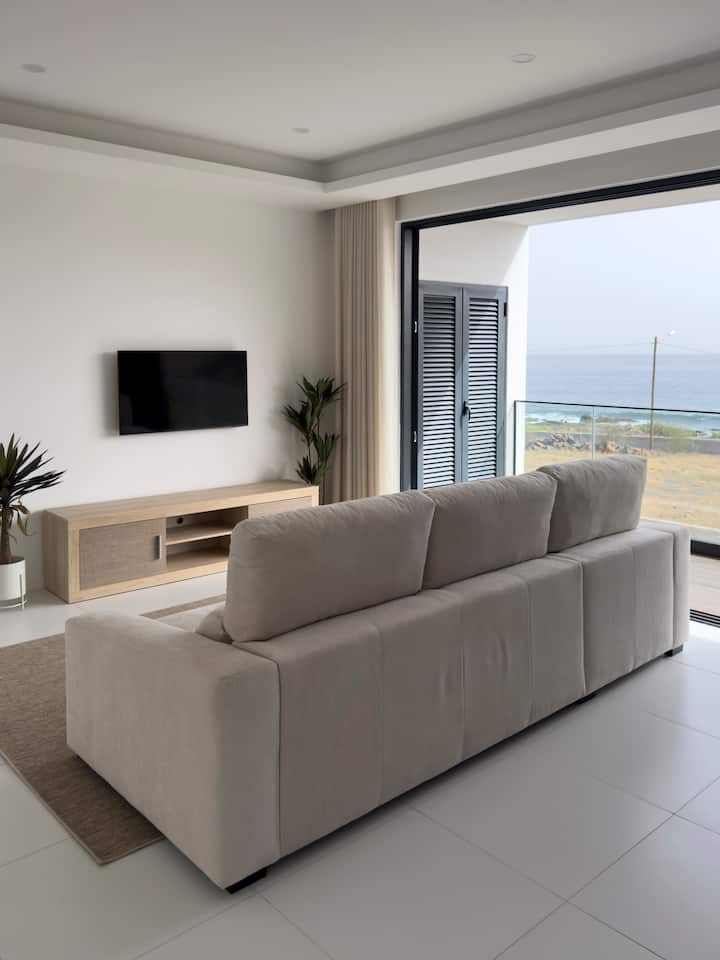 Elegant 2-bd Apt, Near Seafront And Seaview - Lcgr - Praia