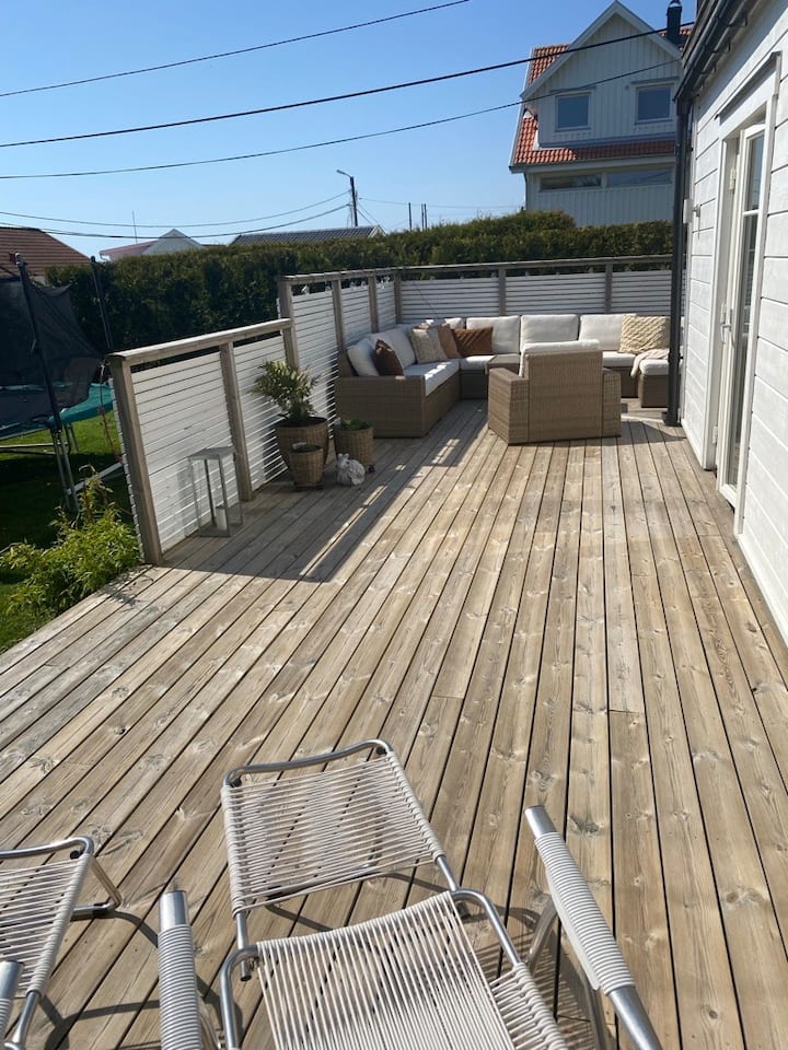 Modernt Och Rymligt Hem Nära Stranden - Torslanda