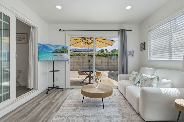 Private 1br Guest House | Backyard Retreat - Covina, CA