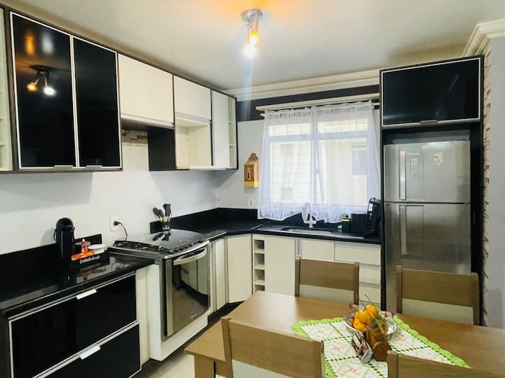 Apto Completo 2. Andar Com Garagem - São José dos Pinhais