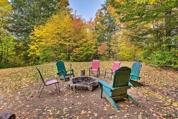 Pet-friendly Gilford Home: 3 Mi To Gunstock & Lake - Lake Winnipesaukee, NH