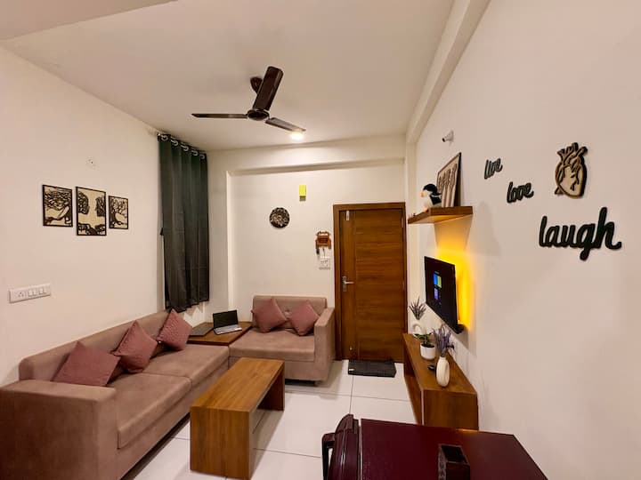 Aura Breeze 302 - Vijaynagar