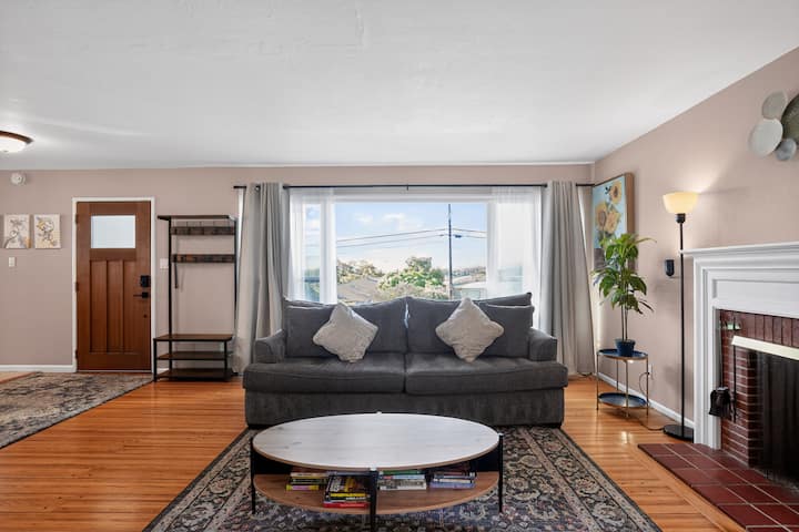 Relaxing 4 Bedroom - Full Kitchen & Dining - Bart - El Cerrito, CA