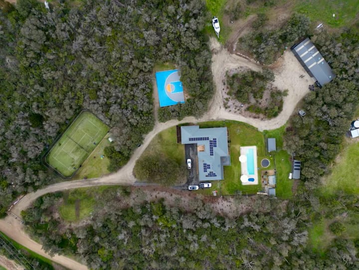 Saltwater Ranch: 3-4 Families, Groups & Retreats - Melbourne
