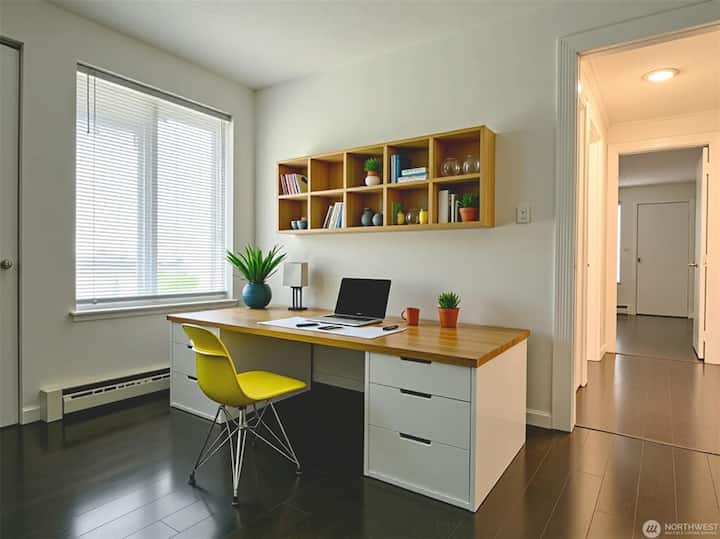 Your Home Across From Microsoft - Redmond