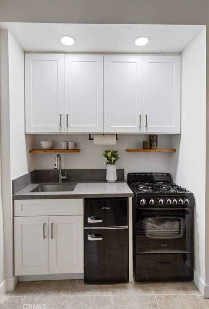 Private Guest Studio In Silverlake - Hollywood, CA