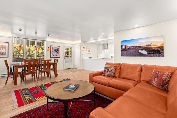 Chateau Dumont Unit 23 | Modern Aspen Core Condo - Aspen