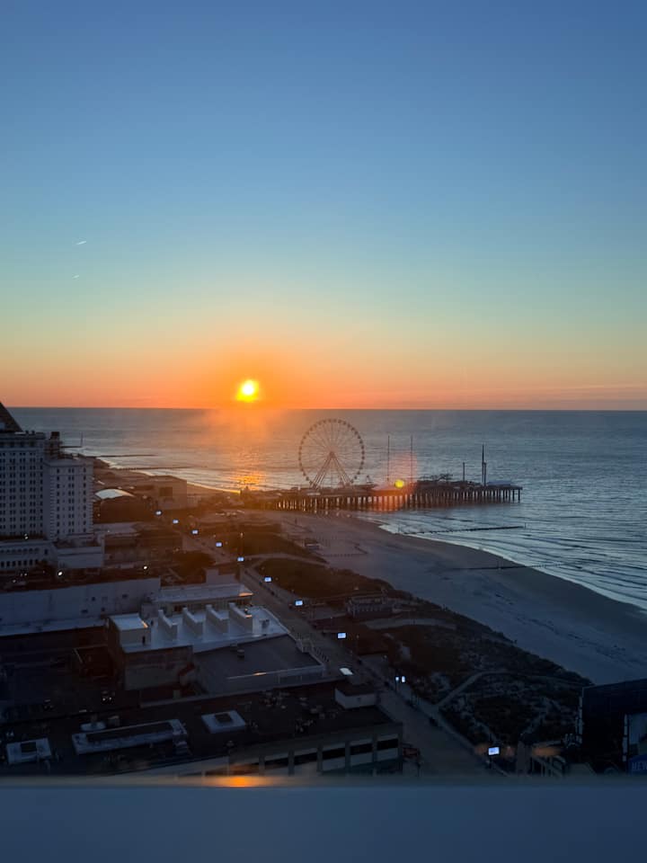Amazing Studio With Skyline Views In Atlantic City - Atlantic City, NJ