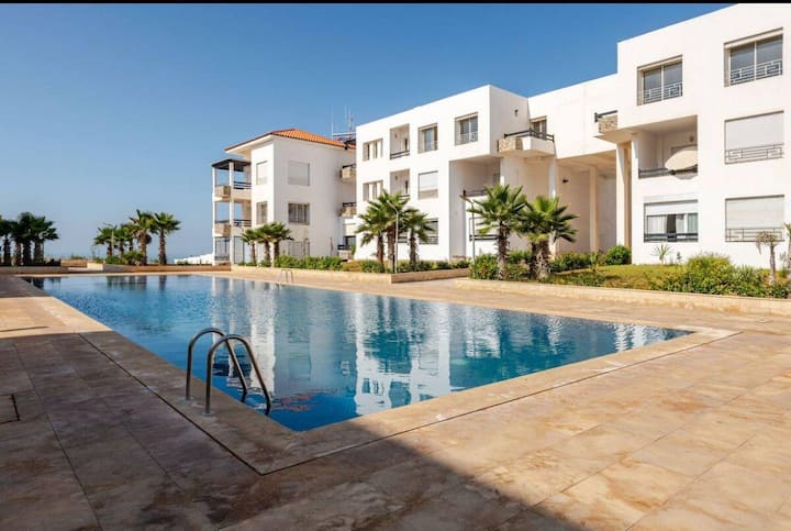 Appart Bord De Mer – Piscine,4 Min De Plage +Fibre - Mohammedia