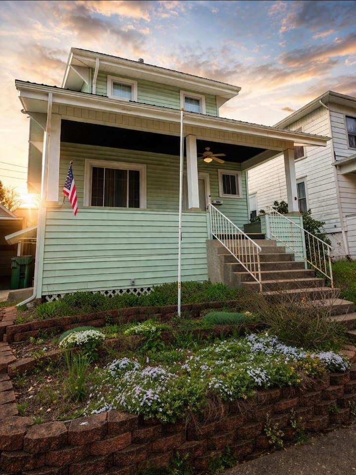 2-bedroom House For The Traveling Professional - Oglebay Resort, WV