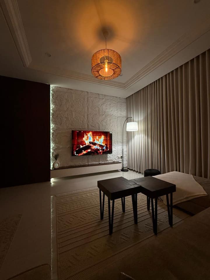 شقة بتصميم حديث بغرفتين نوم وصالة - Dammam