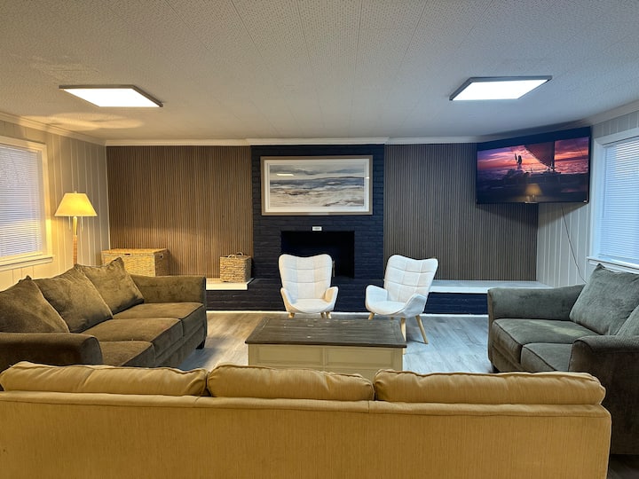 5br Home + Office | Minutes To Downtown Lynchburg - Lynchburg, VA