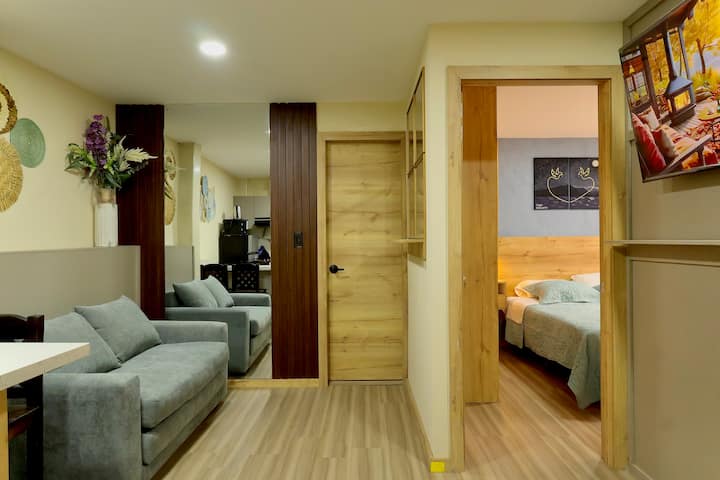 Cathedral View Suite | 2br Terrace | Sleeps 5 - 