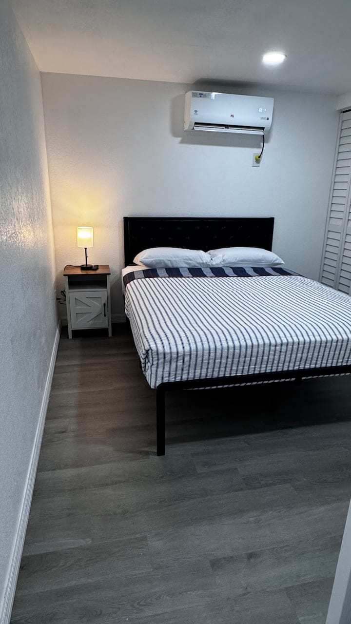 Cozy, Central | Your Home Away From Home - Tampa