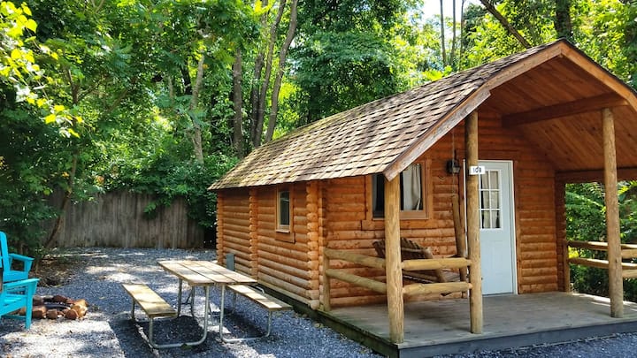 2-room Camping Cabin Sleeps 6 - Middletown, PA