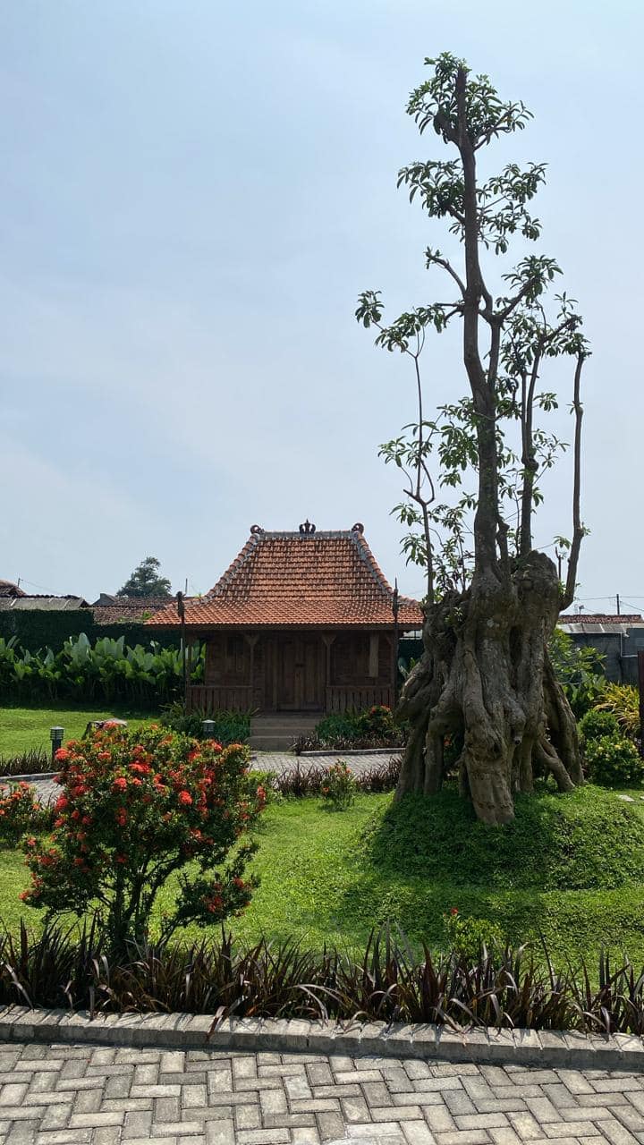 The Gathering Cabin
Bamboo Cabin
Forest Cabin - Lumajang