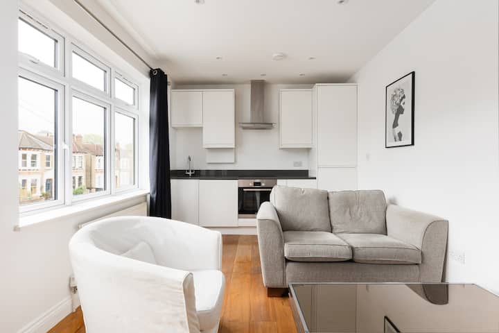 New! Bright 1br | Crystal Palace Park | Anerley - Bromley