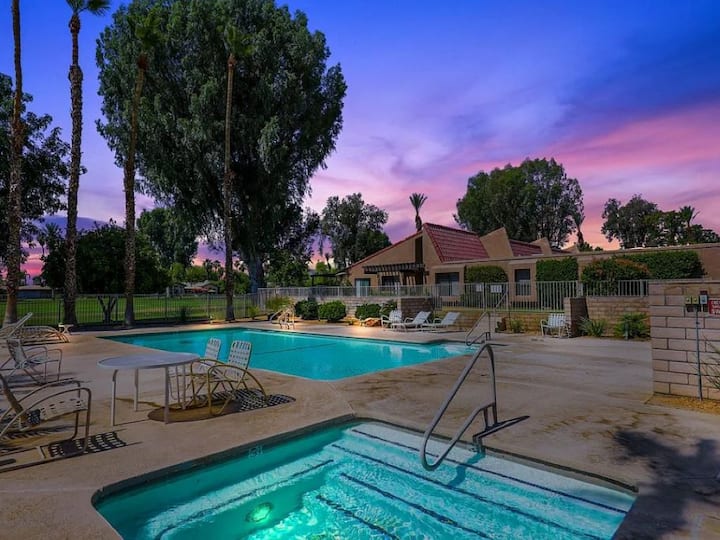 Desert Stagecoach Retreat - Bermuda Dunes, CA