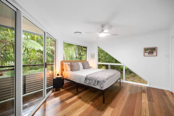 Serene Mount Coolum Escape Near The Beach - Sunshine Coast