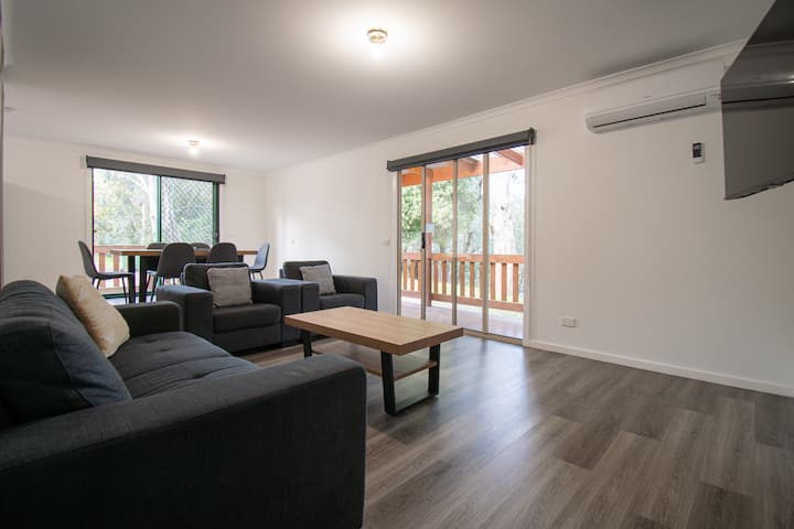 3 Bedrooms Seymour River Lodge - Seymour