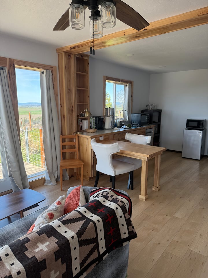 Close To Town, Privacy, Amazing Views! - Goldendale, WA