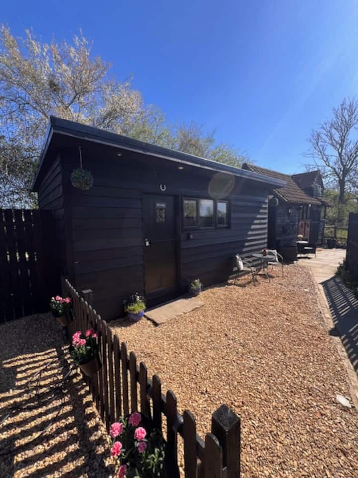 Garden Lodge - Bracknell