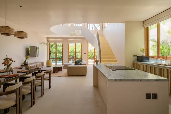 Luxury 2-bedroom Villa With Private Pool In Bingin - Australia