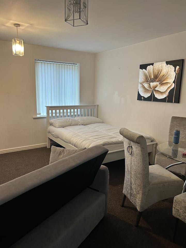 Travellers Rest - Wolverhampton