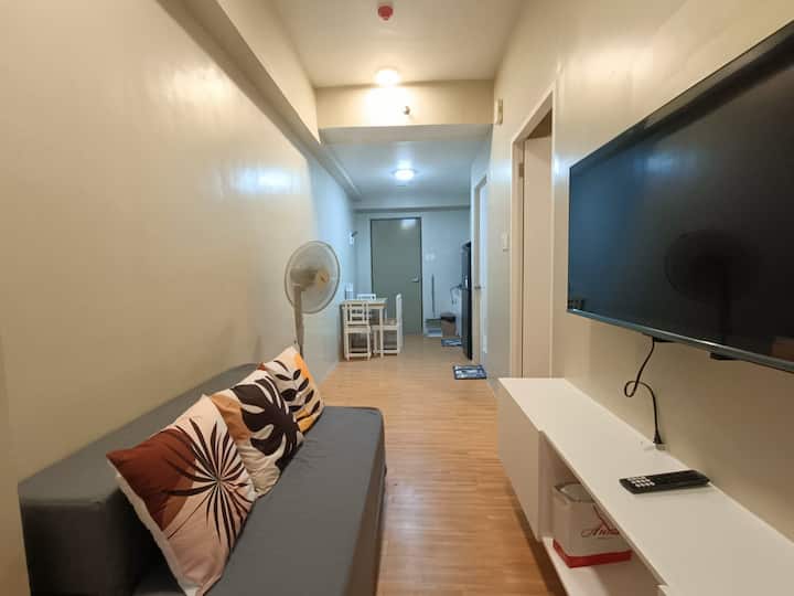 Cozy 1br Stay W/ Netflix Wifi Kitchen & Parking Ph - Biñan
