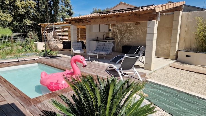 Le Calme à 2 Pas D'avignon. T2 Dans Une Villa. - Vedène