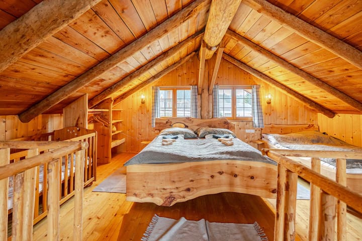 Naturstammhaus Almhütte - Klagenfurt