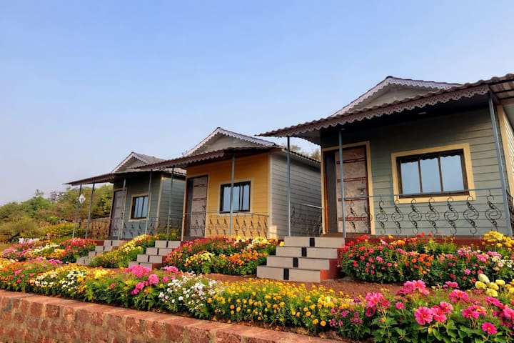 Sea Eagle Homestay- Peaceful Stay (Cottages) - Guhagar