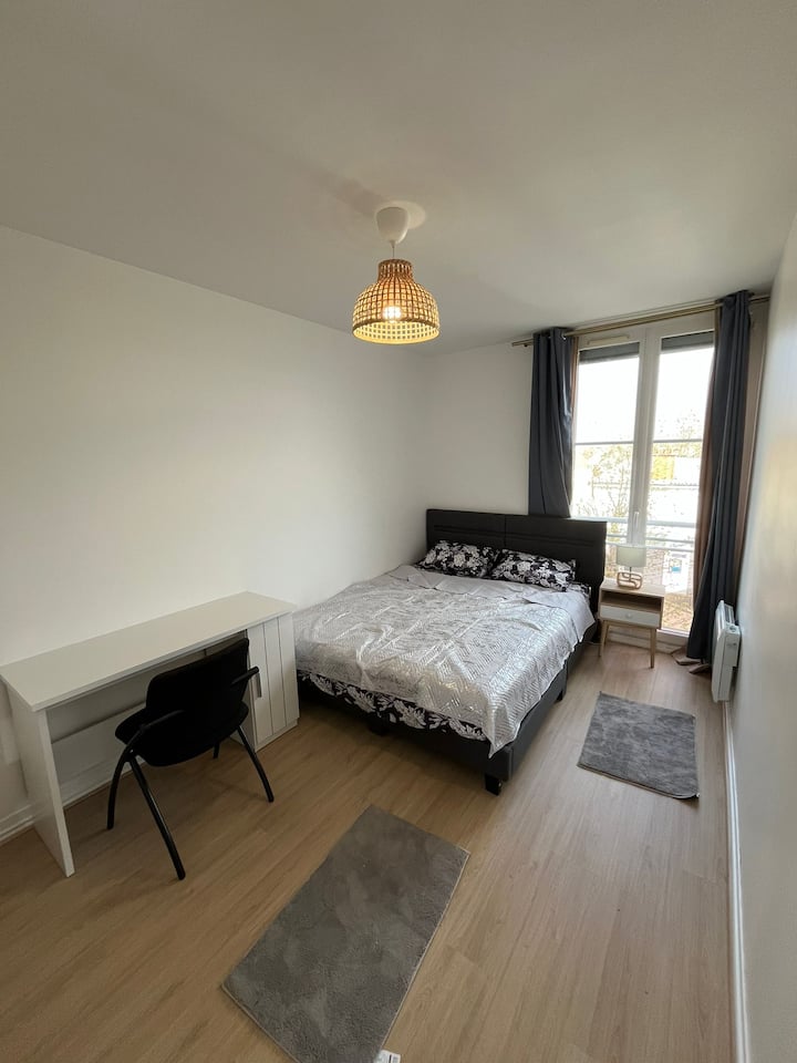 Chambre Lumineuse Et Cosy/bezons Paris-la Défense - Bezons