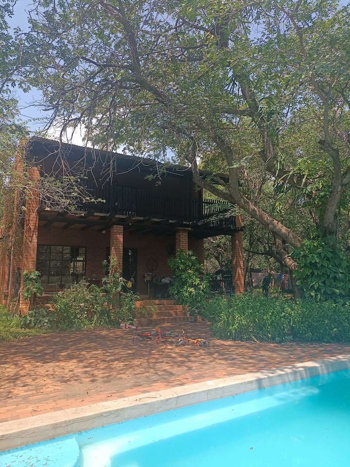 Lovely Family Home In The Heart Of Victoria Falls - Victoria Falls