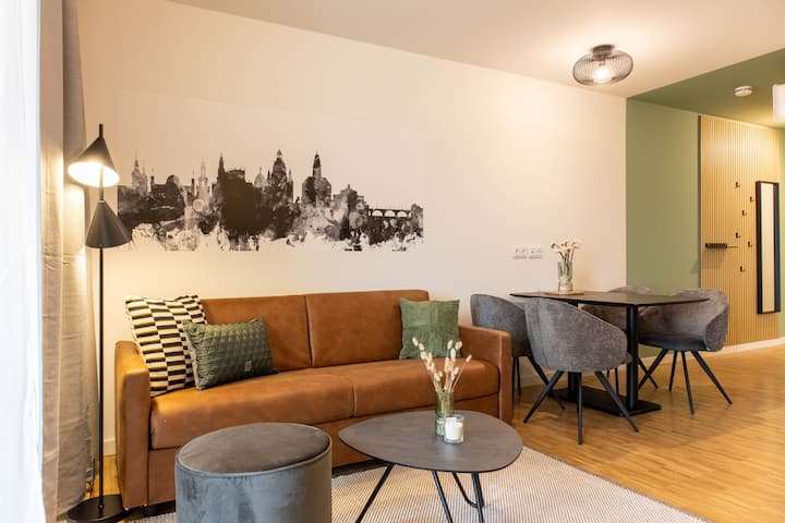 Dresden City: A/c, Balcony, Kitchen & King-size - Dresden