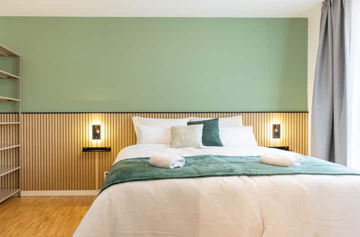 Dresden City: A/c, Balcony, Kitchen & King-size - Dresden