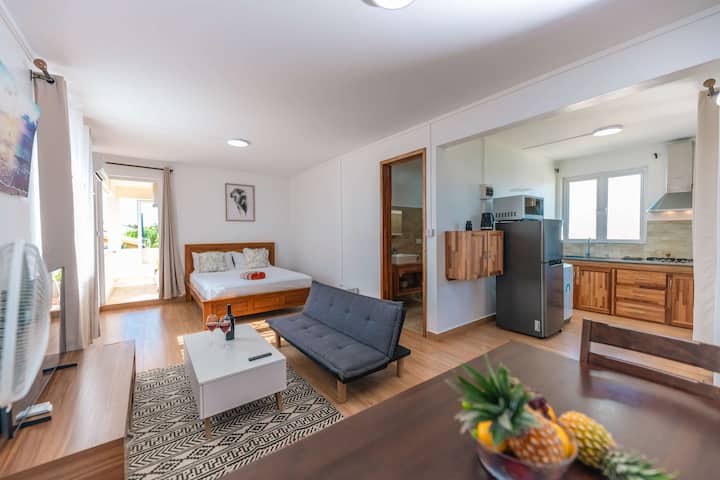Beachside Escape: 4-unit Privacy & Free Parking - Mauritius
