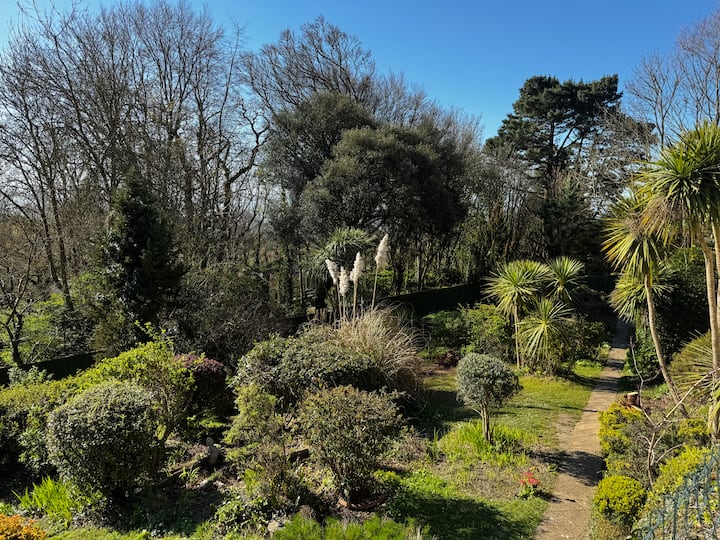'The Great Escape' Stunning Sea And Garden Views - Isle of Wight