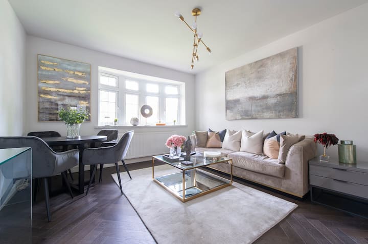 Serene 2-bed Haven – Just Outside Central London - 伊爾福德