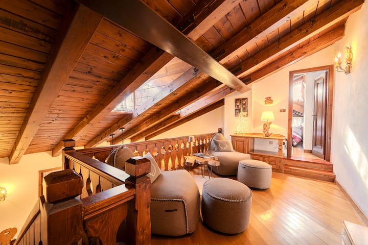 Relax And Scenic Views In Cortina: A Cozy Apartmen - Cortina d'Ampezzo