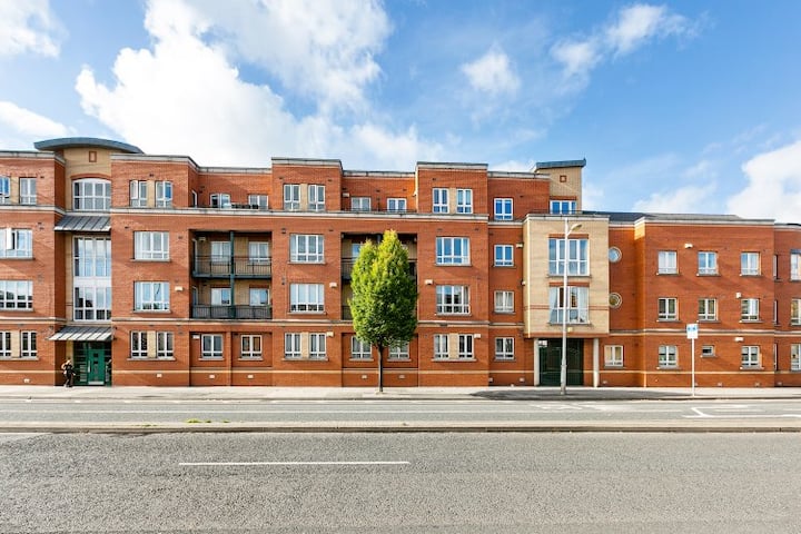 Heart Of Dublin - 1 Bed Apartment Dublin 8 - Dublin